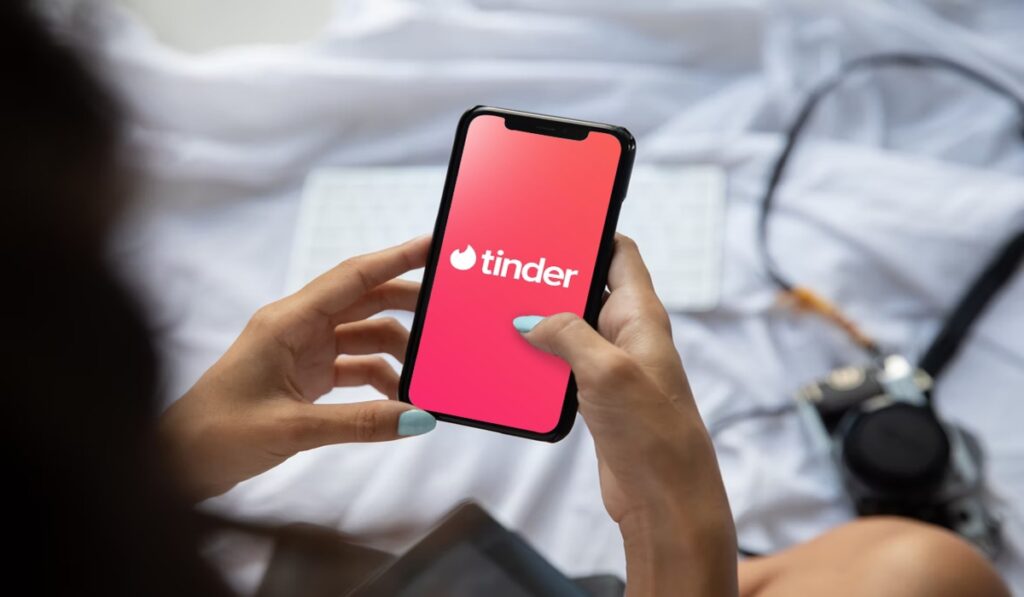 Tinder CEO Targets Gen Z by Rebranding Beyond “Hookup App” - Global Dating Insights